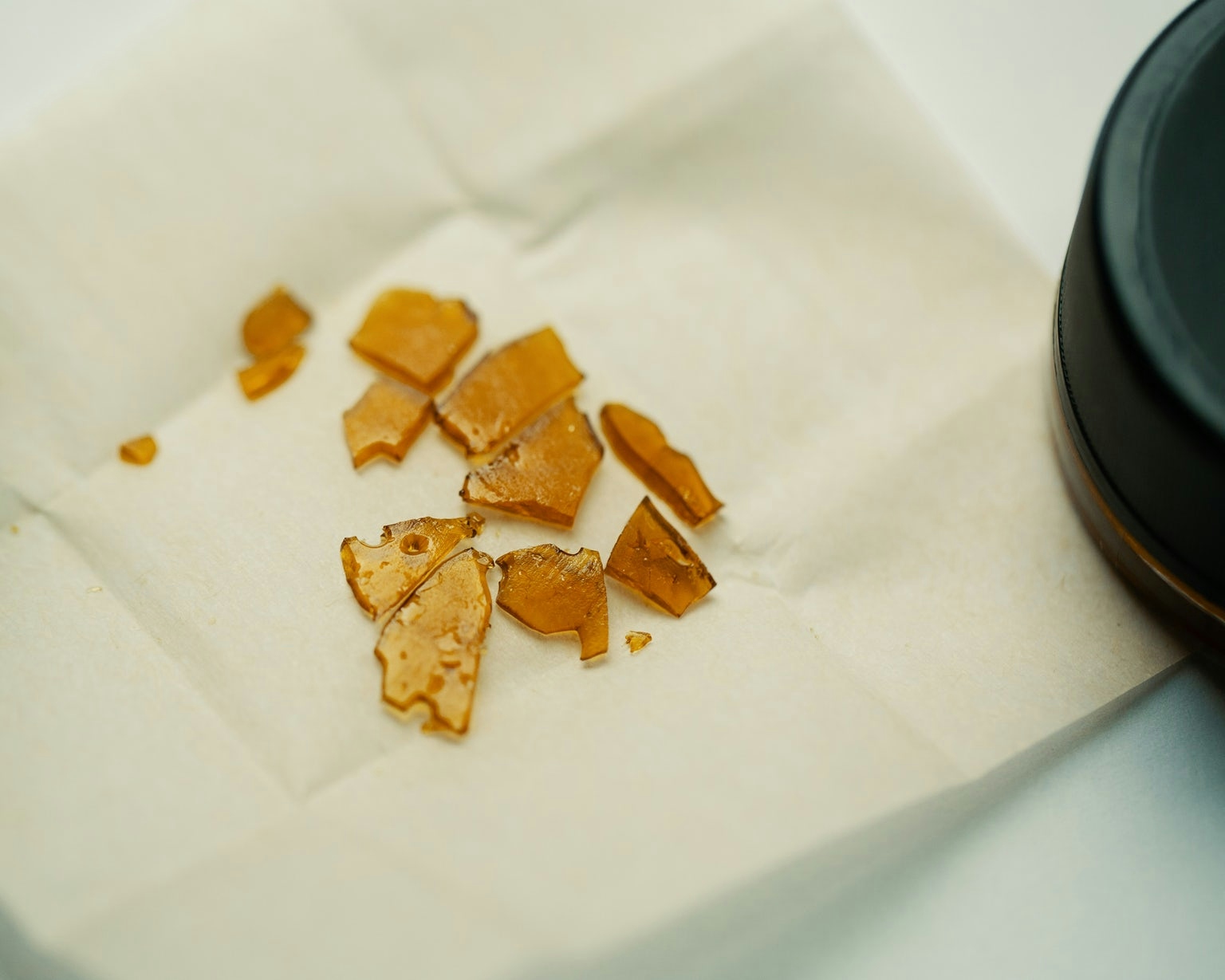 What Is Marijuana Wax and How Is Marijuana Wax Made? | Herb