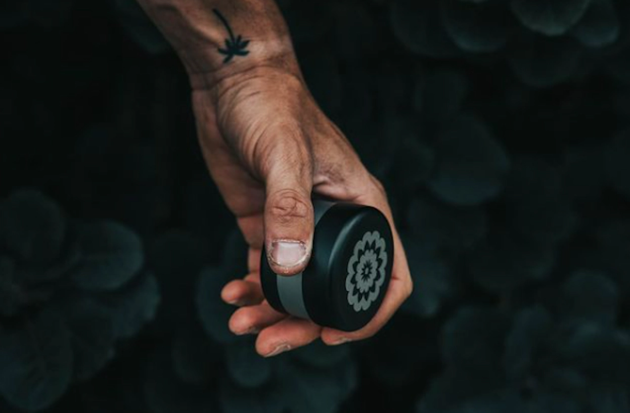 Breaking Down A Grinder: What’s The Role Of Each Compartment? | Herb