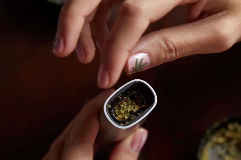 What Is CBN and How Does It Really Compare to CBD and THC? Impact on ...