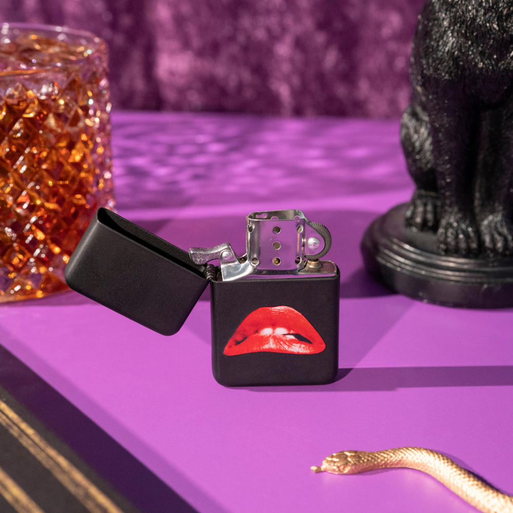 Burning Love The Lips Lighter | Herb